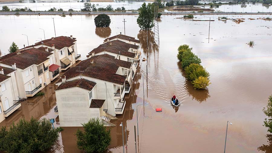 Setelah Kebakaran Hutan, Yunani Diterpa Banjir Usai Badai Daniel - Foto