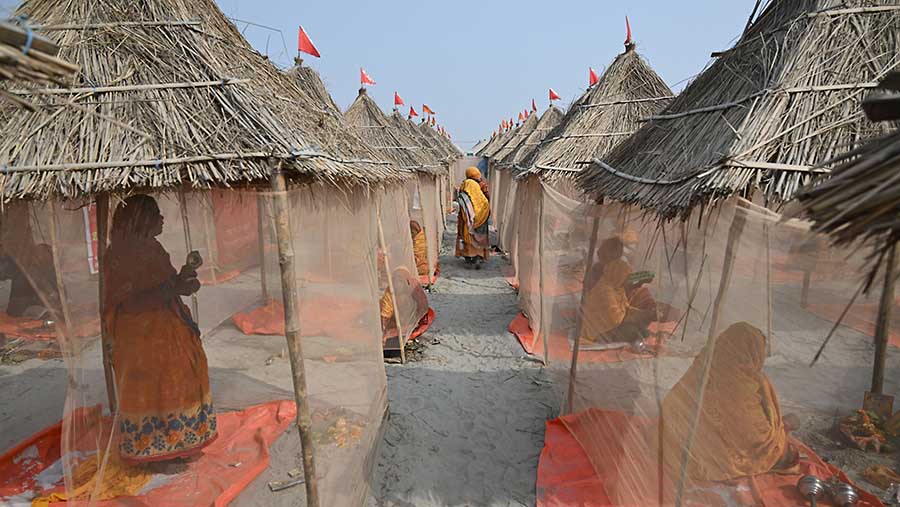 Melihat Kuil Ram India yang Dibangun di Atas Lahan Bekas Masjid - Foto